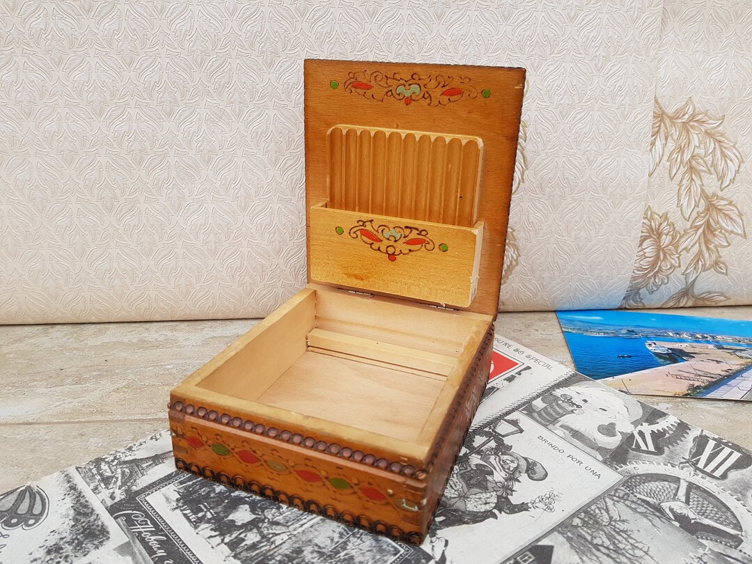 Vintage Cigarette Box, Handmade Box With Lid, Colourful Cigarette Box ...