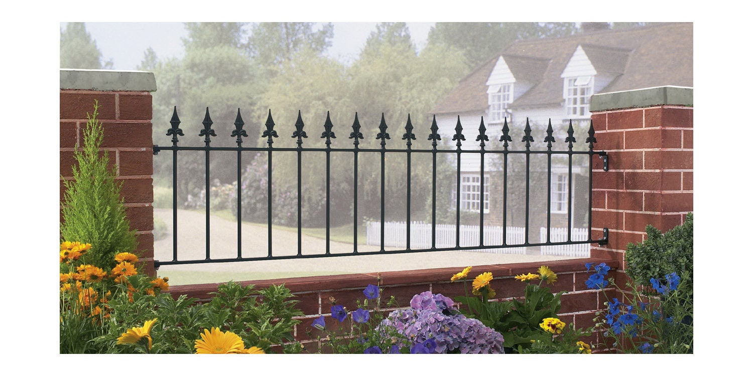 Saxon Spear Fleur-de-lys Metal Railing Panel 1830mm GAP X 490mm High ...