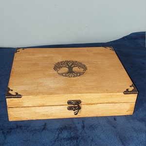 D&D, Dungeons and Dragons Dice Tower Travel Box - Etsy