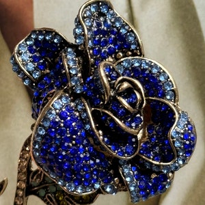 Beautiful Roses Brooches Two Colors Blue, Pink Perfect Present With ...