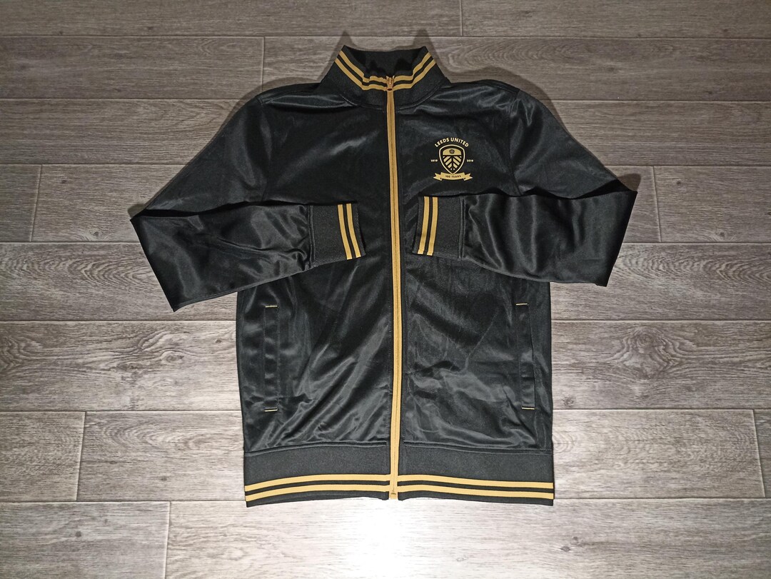 Leeds United FC LUFC England Black Gold Soccer Football Men's Sports ...