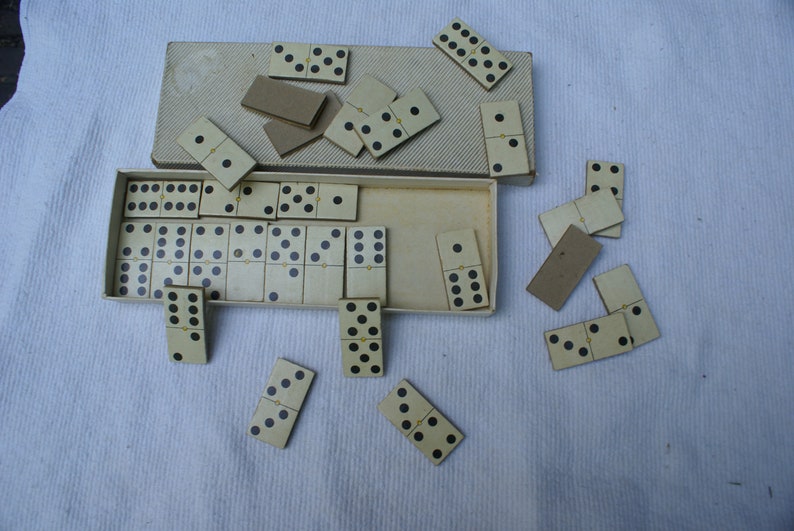 Vintage Pressed Paper Domino Game Complete 28 Pieces, Dominoes - Etsy