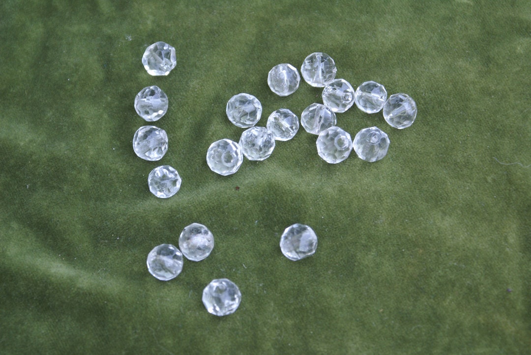 30 Vintage Facet Cut Crystal Beads From Old Lamp - Etsy