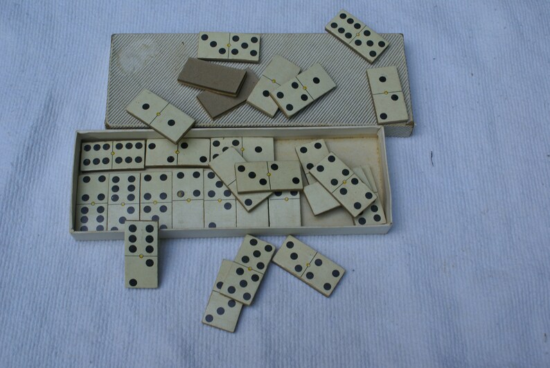 Vintage Pressed Paper Domino Game Complete 28 Pieces, Dominoes - Etsy