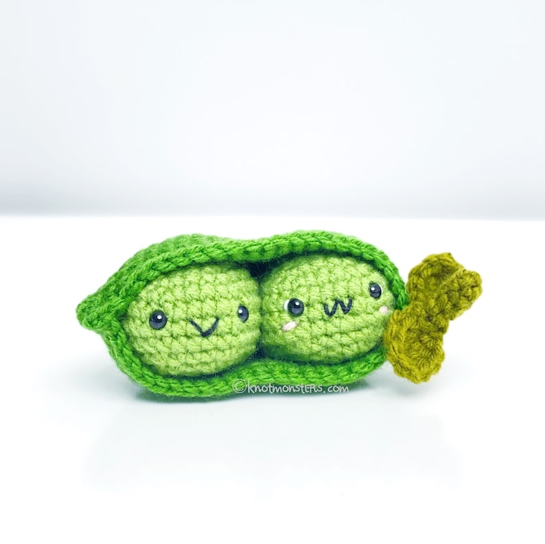 Two Peas in a Pod Crochet Pattern! PATTERN ONLY! PDF Download Amigurumi ...
