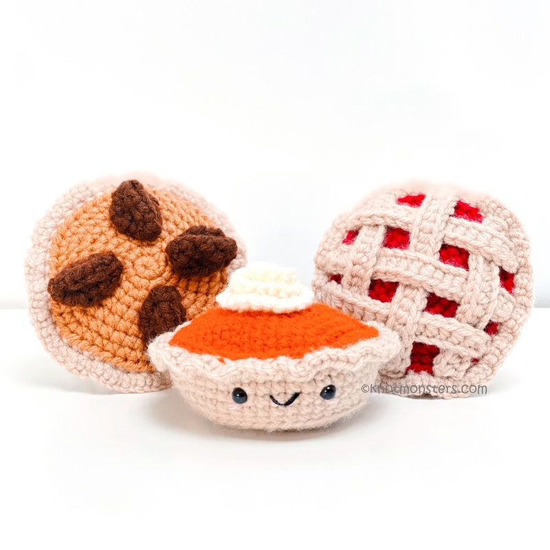 Crochet Cherry Pie - Etsy