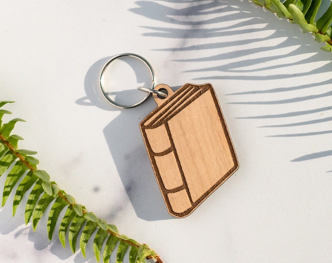 Shark Wood Keychain, Ocean Keychain, Beach Keychain, Eco-friendly ...