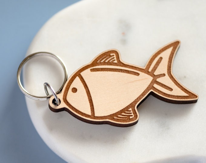Shark Wood Keychain, Ocean Keychain, Beach Keychain, Eco-friendly ...