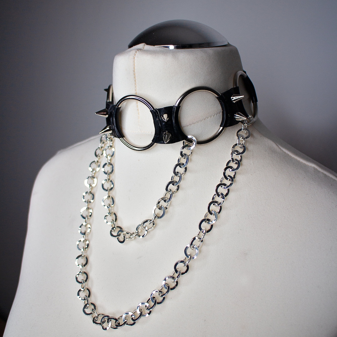 VENDETTA Latex Chain Choker | Spiked Custom Made to Fit - Etsy
