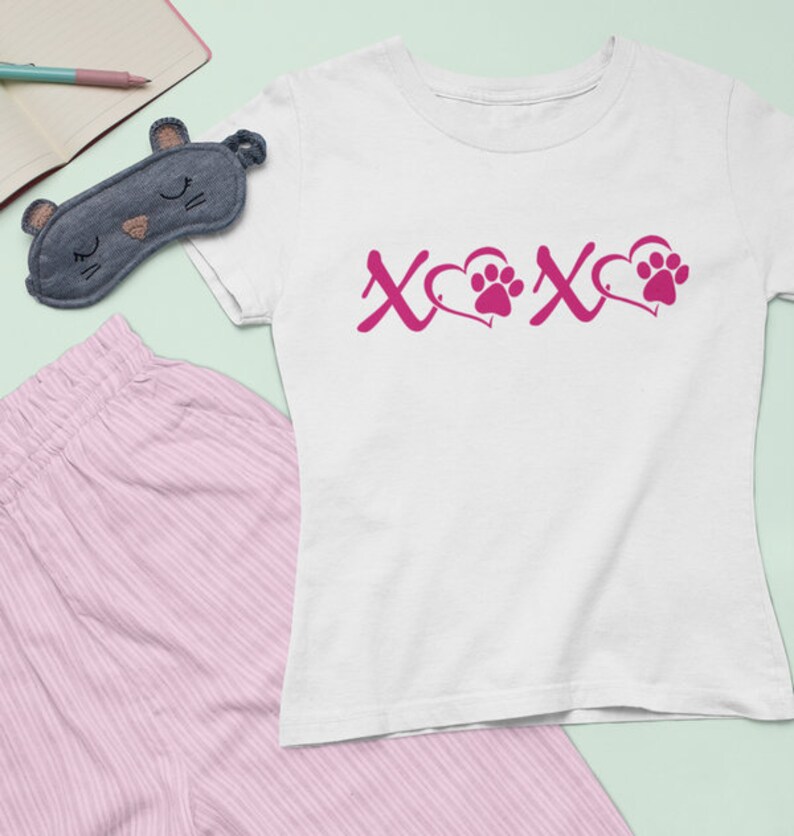 Dog Paw Print SVG Love XOXO T Shirts – Valentine Dog Shirts Design ...