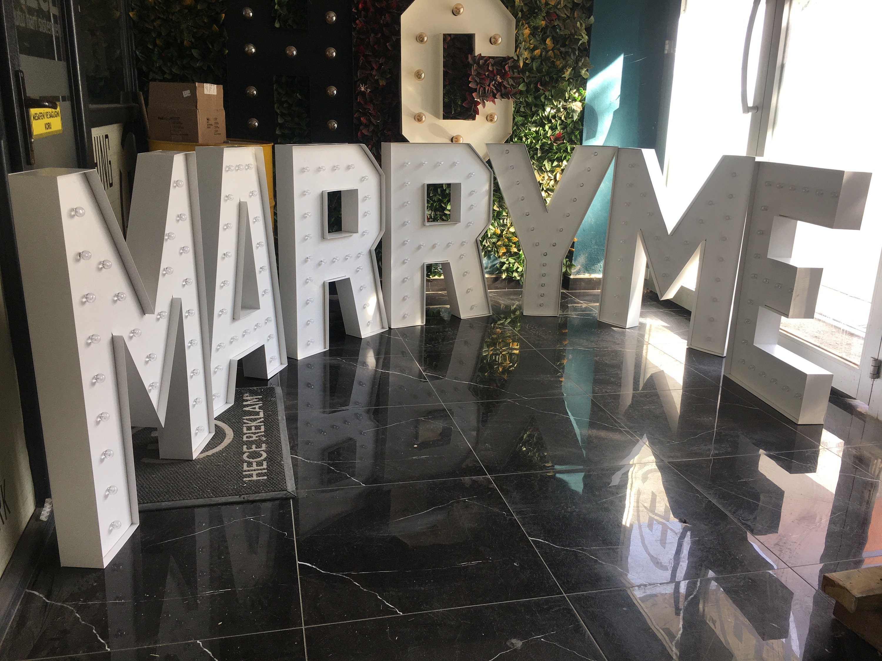 18'' / 45cm Marry Me Marquee Letter Sign, Marquee Light up Letters ...