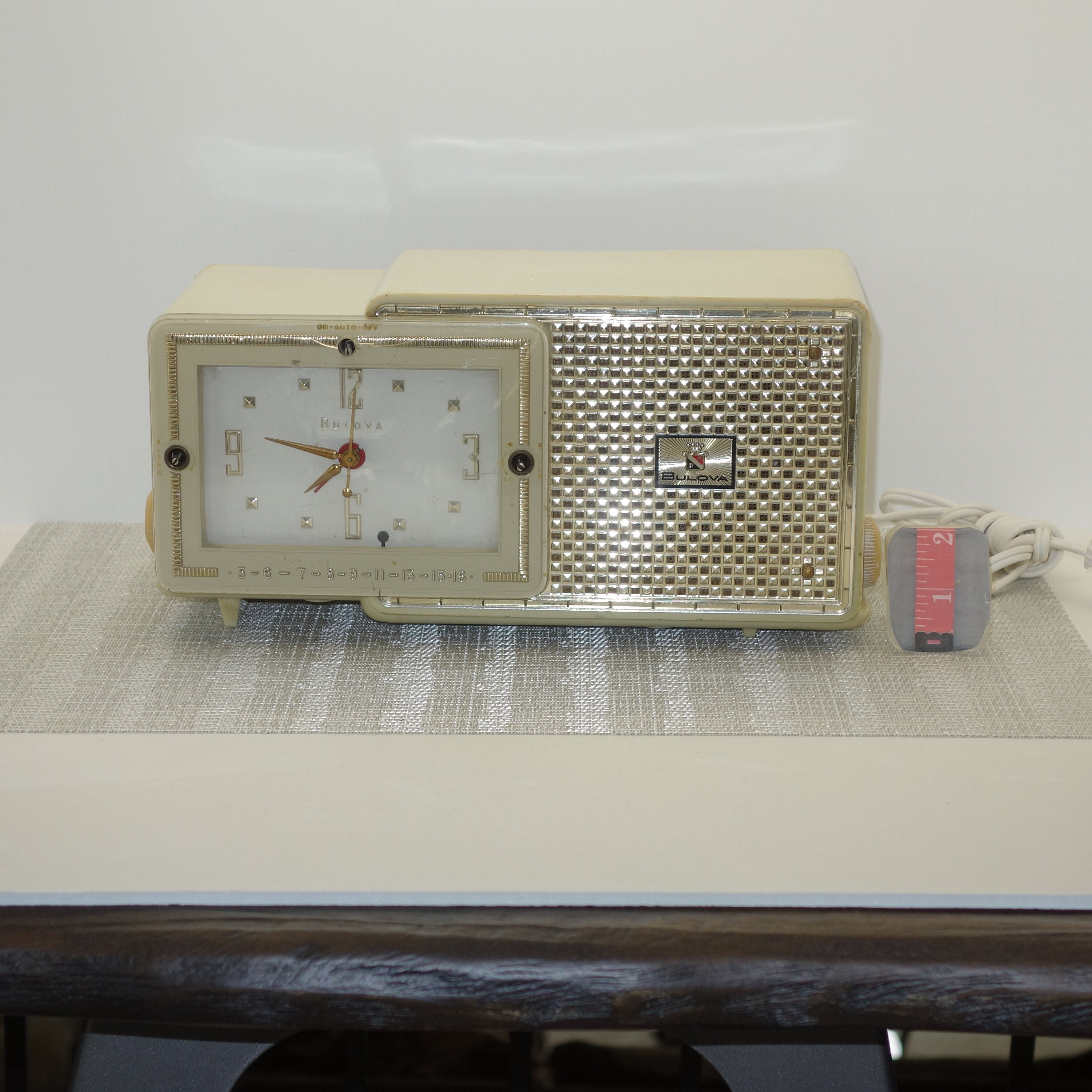 Vintage Bulova Clock Radio - Etsy