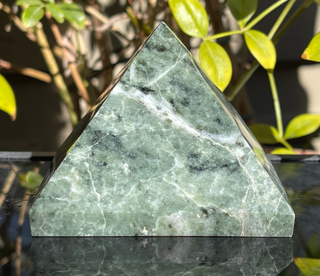 Large Jade Pyramid, Marbled Jade Pyramid, Crystal Home Decor, Natural ...