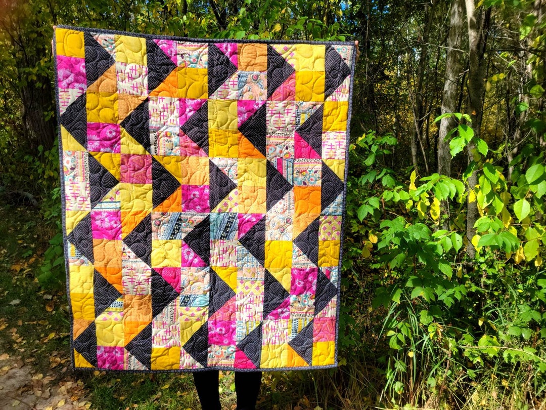 Bright Yellow and Pink Quilt, Modern Quilt - Etsy