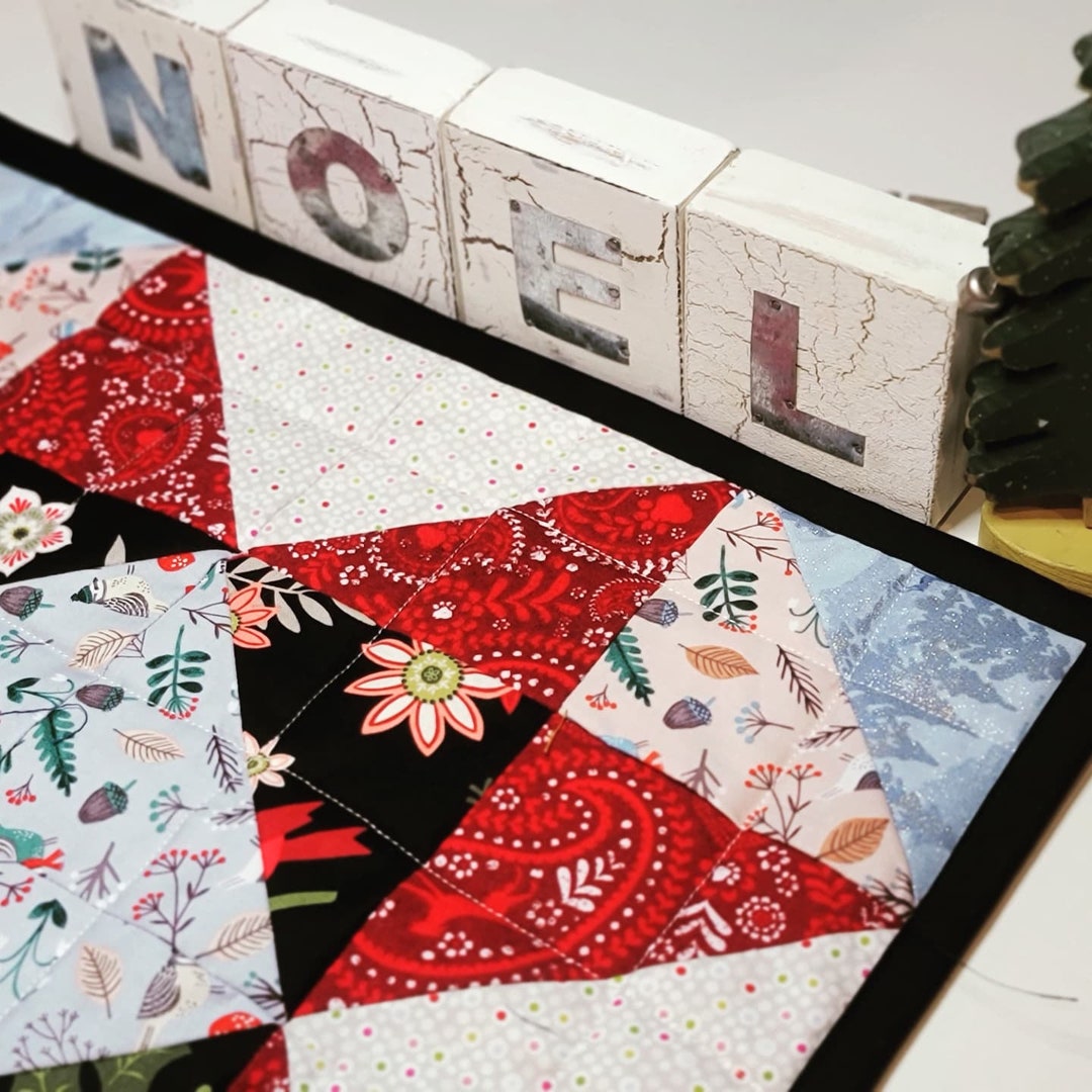 Christmas Table Centerpiece or Runner - Etsy