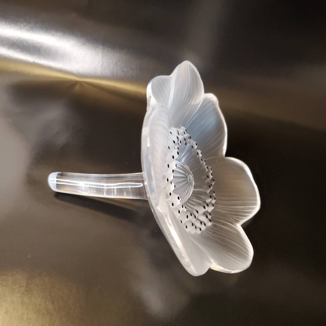 LALIQUE Paris Crystal, ANEMONE, Clear Glass Flower, Frosted Glass ...