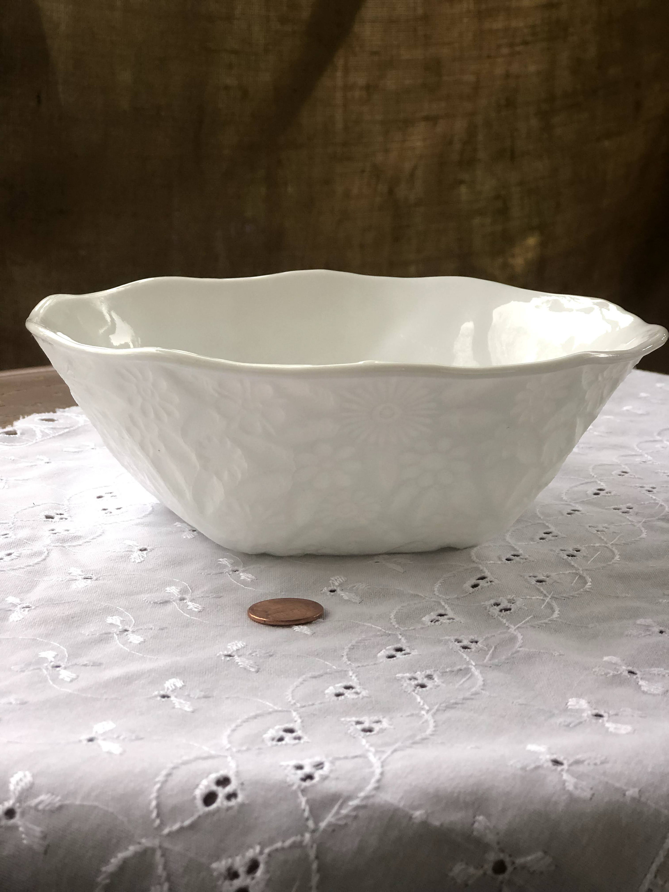 White Milk Glass Bowl Daisy Pattern Lot of 3 - Etsy