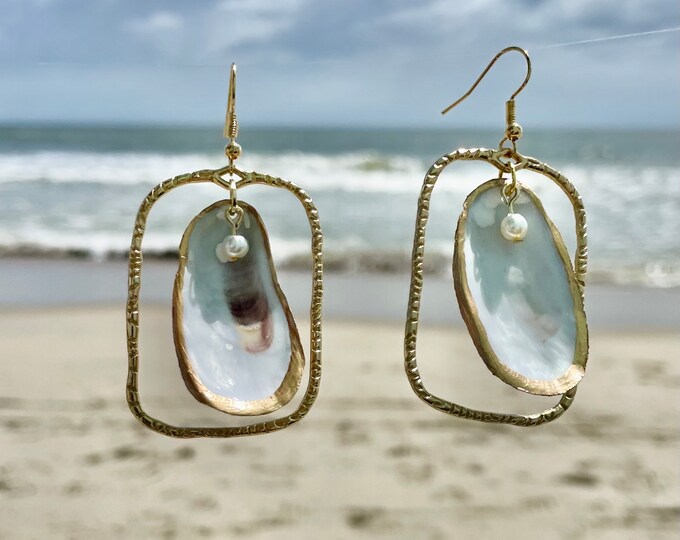 Oyster Shell Rectangular Hoop Earrings With Round Pearls - Etsy