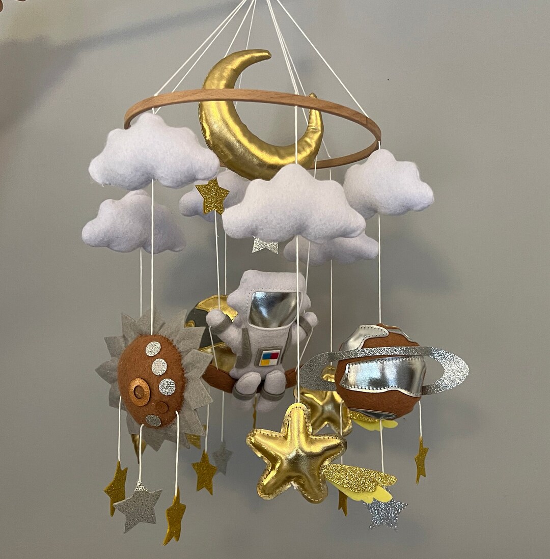 Space Baby Mobile | Felt Crib Mobile | Nursery Decor | Astronaut Crib ...