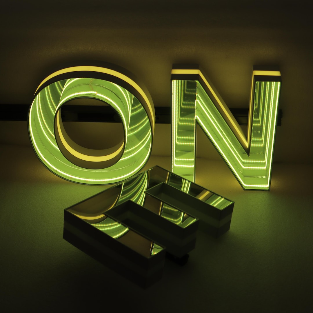 Infinity Mirror Letter,light up Letter Sign for Business,bar Logo Sign ...