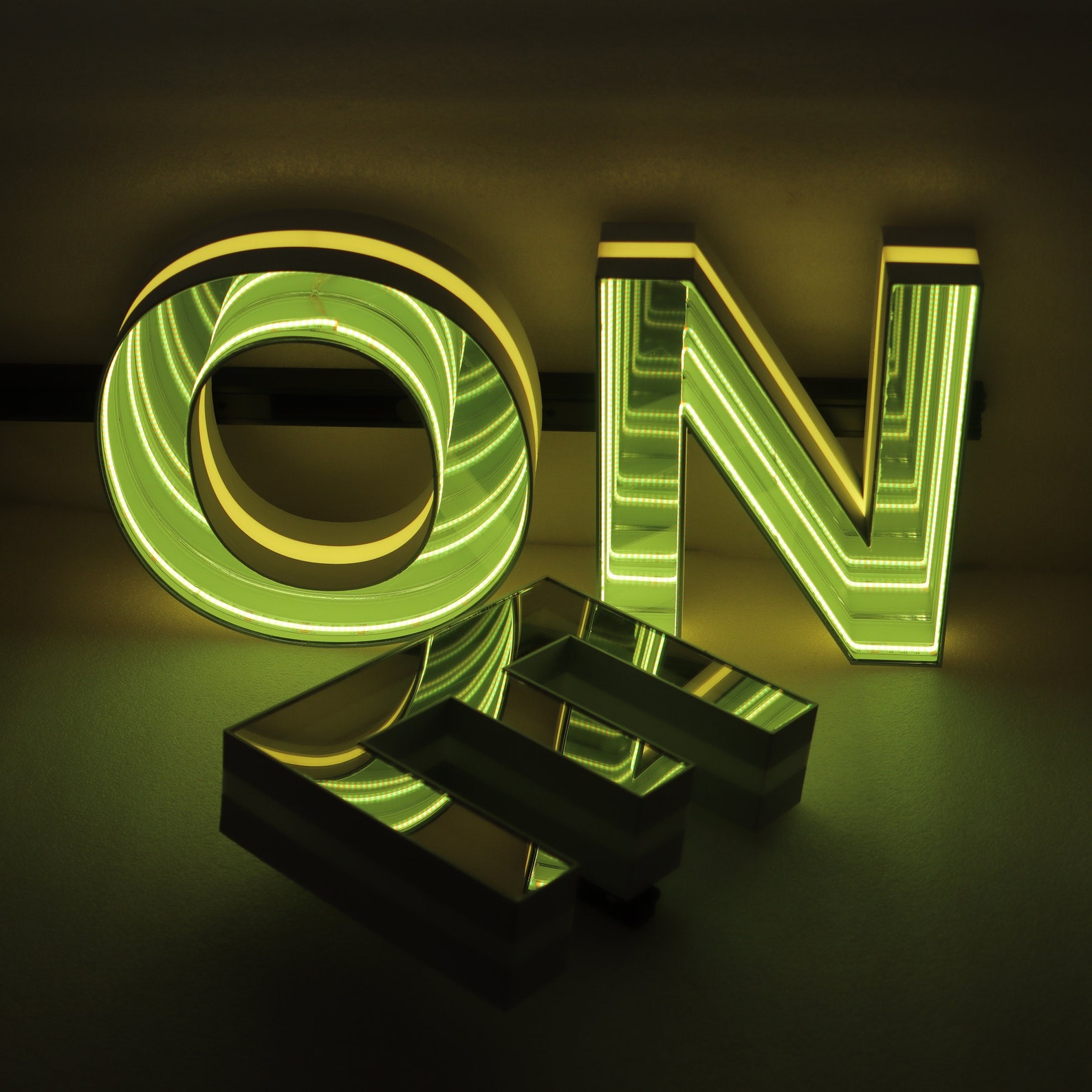 Custom Infinity Mirror 3D Led Sign,custom LED Track Channel Letters ...