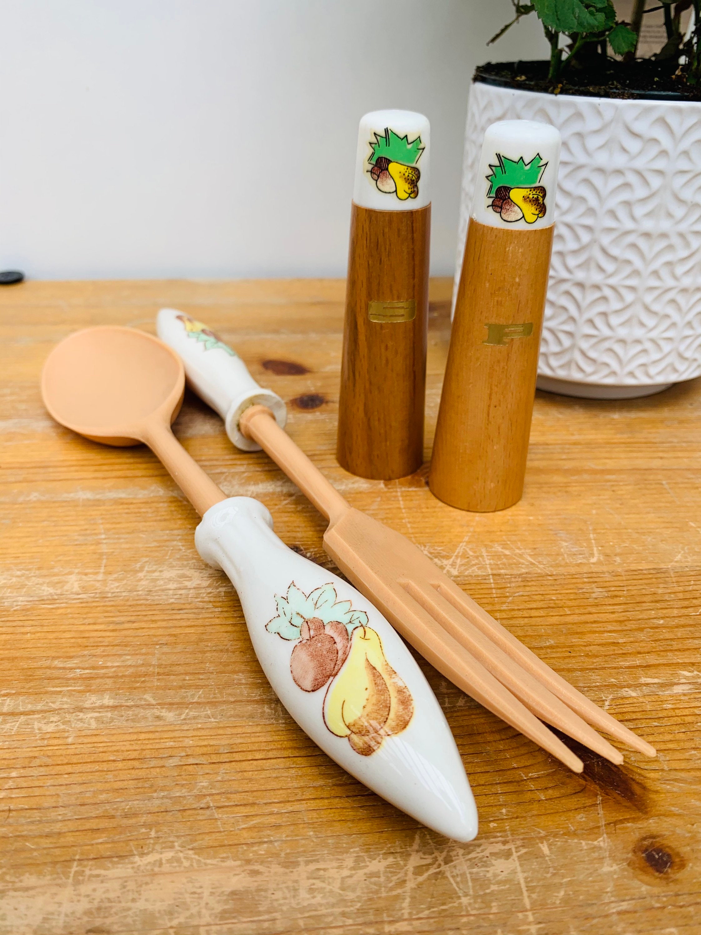 Retro Mid Century Hostess Server Set Salad Servers Salt and Pepper ...