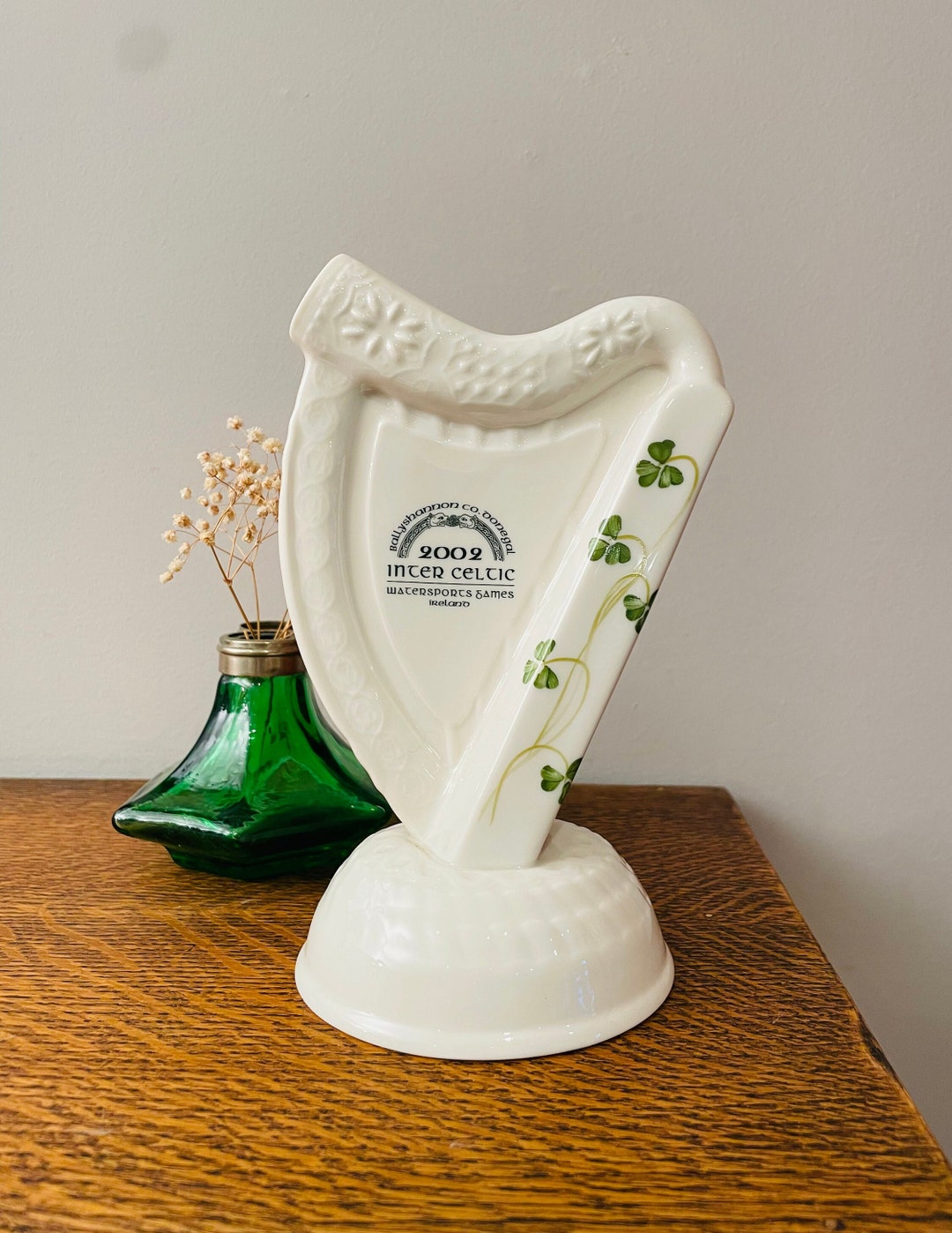 Commemorative 2002 Donegal Parion Ware Harp Inter Celtic Watersports ...