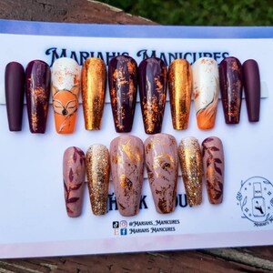 Sleeping Fox Press on Nails | Fox Nails | Leaves | Fall Nails | Autumn ...