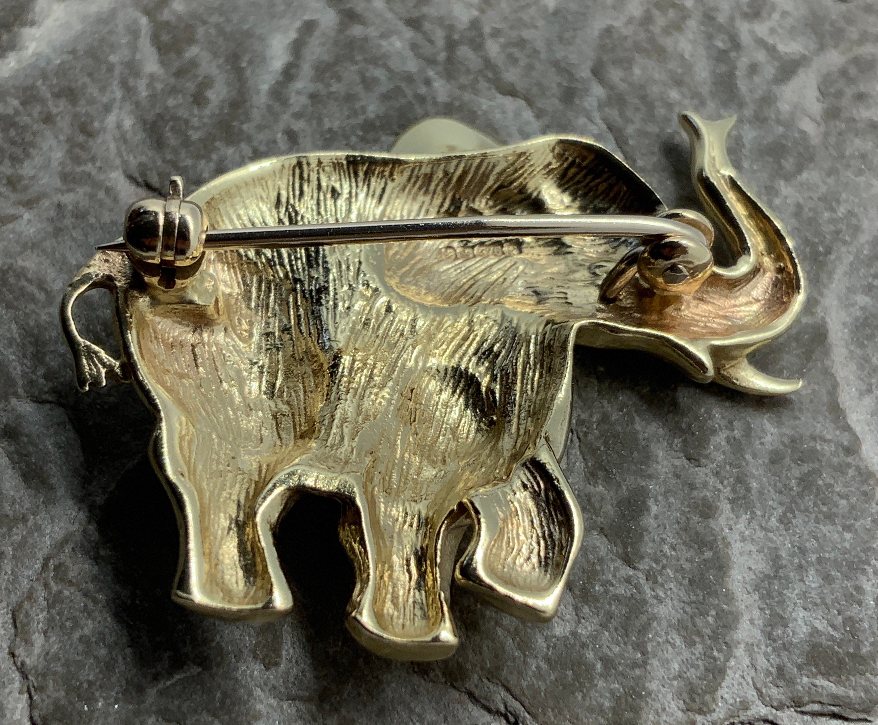 Vintage Solid 9ct Gold Elephant Brooch - Etsy