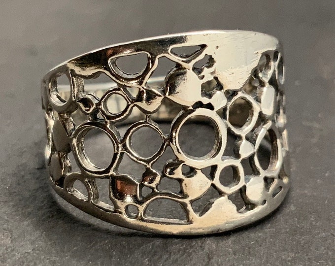 Vintage Sterling Silver Cut Out Circles Band Ring, UK Size U, US Size ...