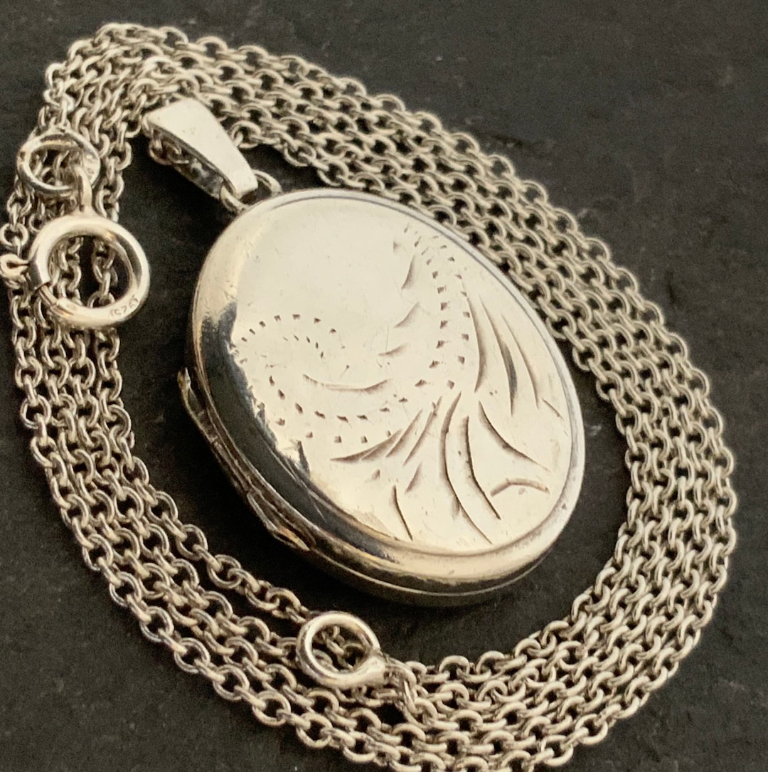 Vintage Sterling Silver Locket Pendant Necklace - Etsy