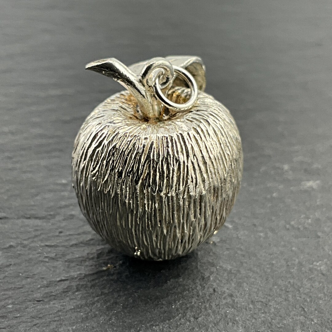 Vintage Sterling Silver Apple Pendant Necklace - Etsy
