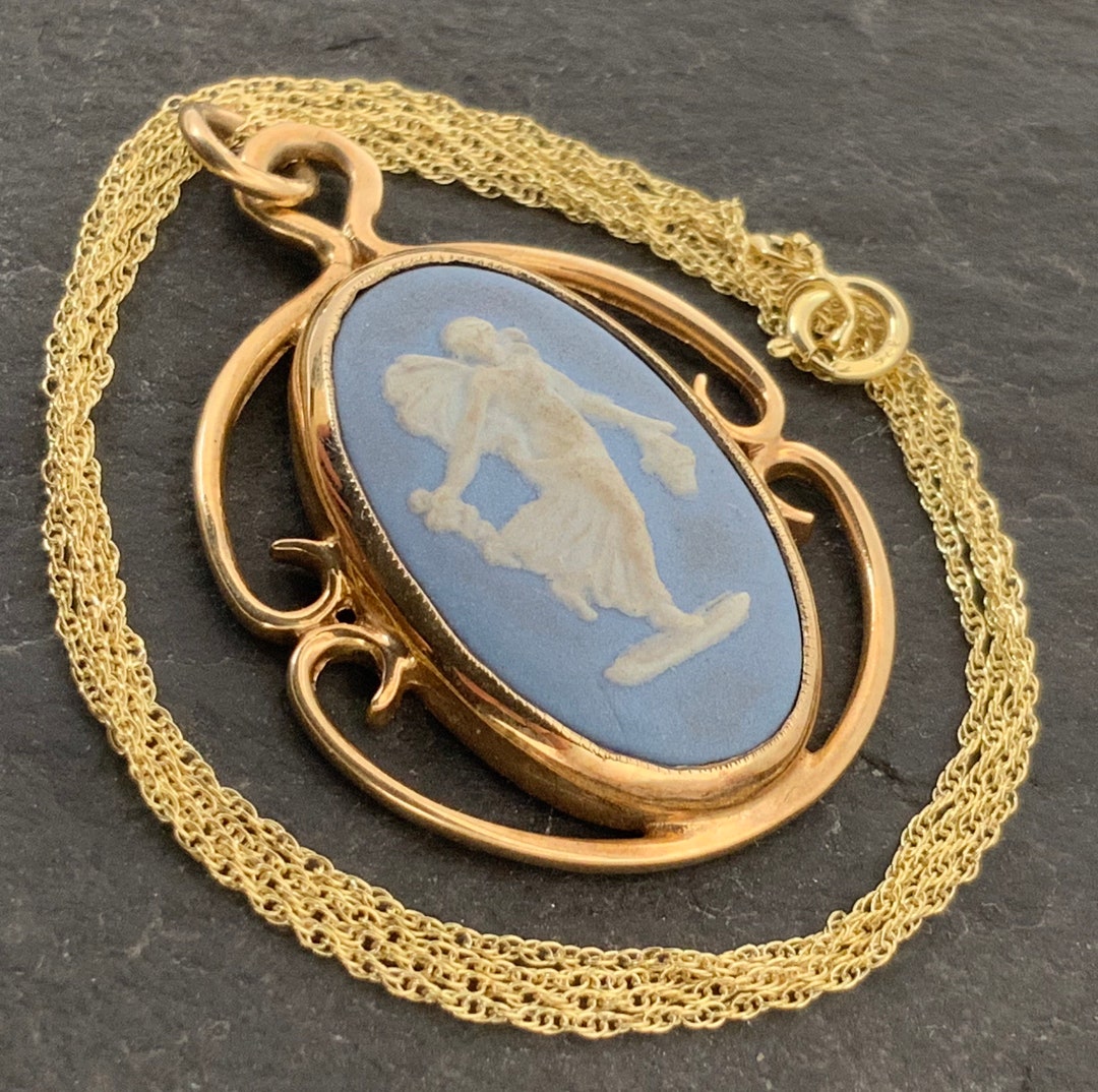 Vintage 9ct Gold Wedgwood Pendant Necklace - Etsy