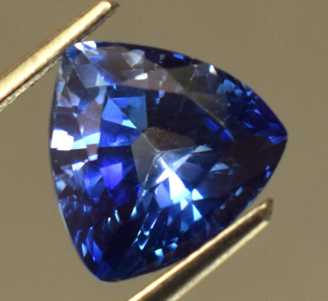 Natural Kashmir Blue Sapphire 5.80 Ct Certified Trillion Cut | Etsy Natural Kashmir Blue Sapphire 5.80 Ct Certified Trillion Cut | Etsy
