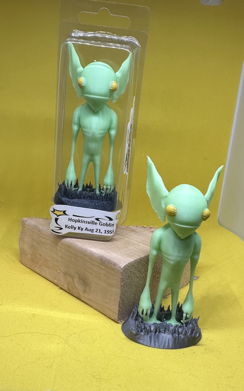 Hopkinsville Goblin "glow in the Dark" - Etsy