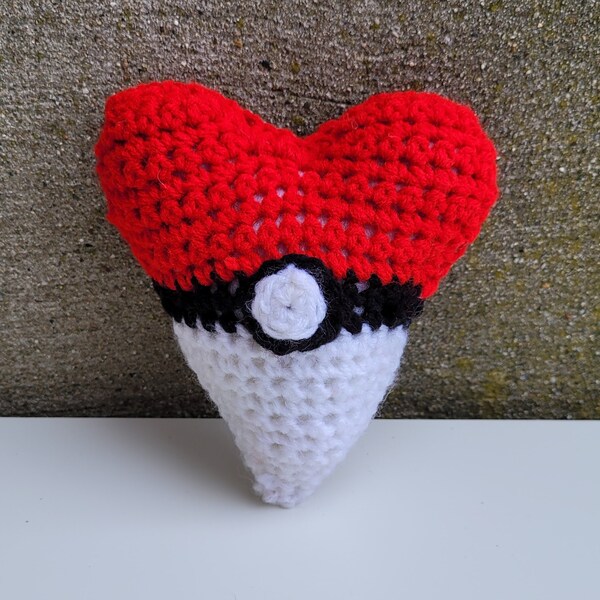 Pokeball Heart - Etsy