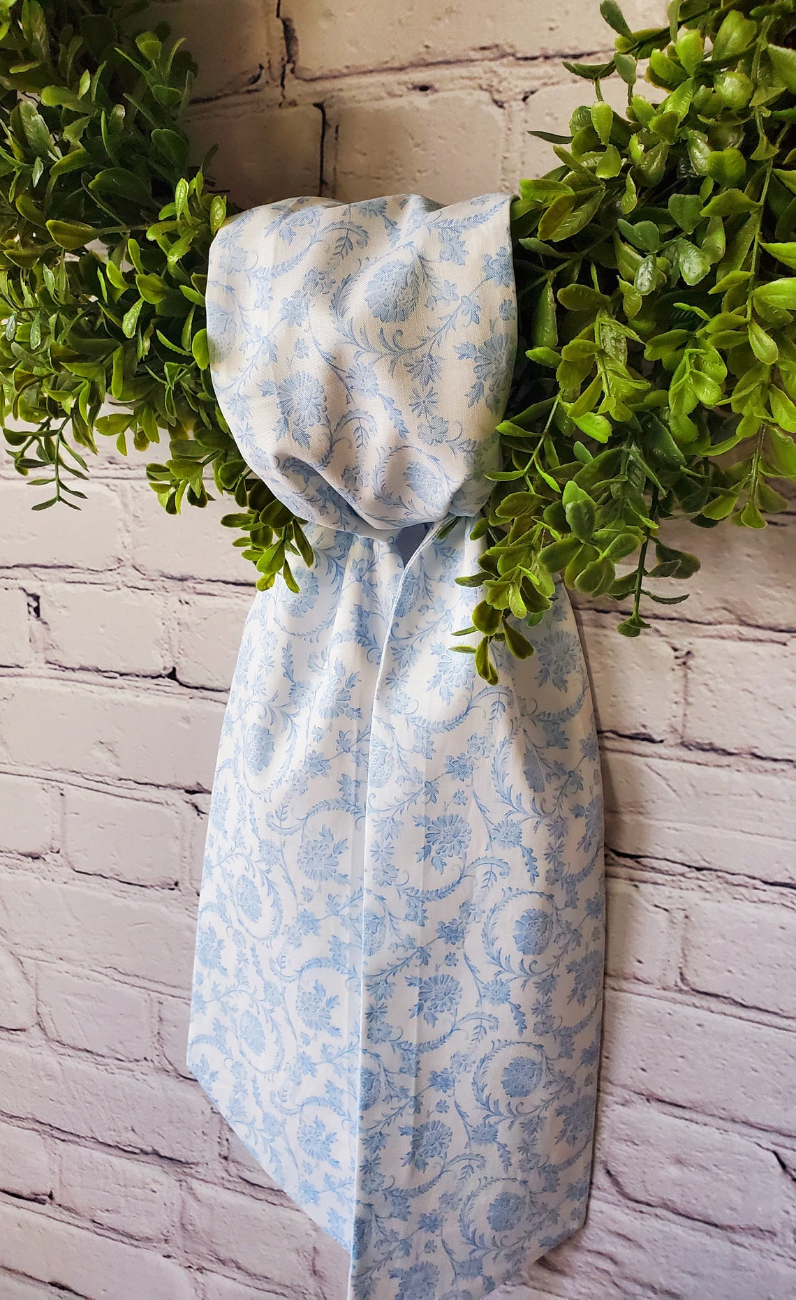 Blue Toile Wreath Sash: Chinoiserie Inspired Cotton Decor - Etsy