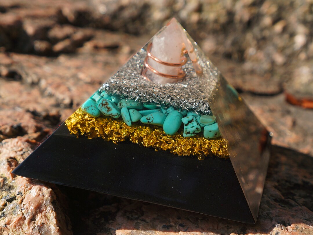Orgone Pyramid, Crystal Orgonite Reiki Healing Chakra Orogne ...