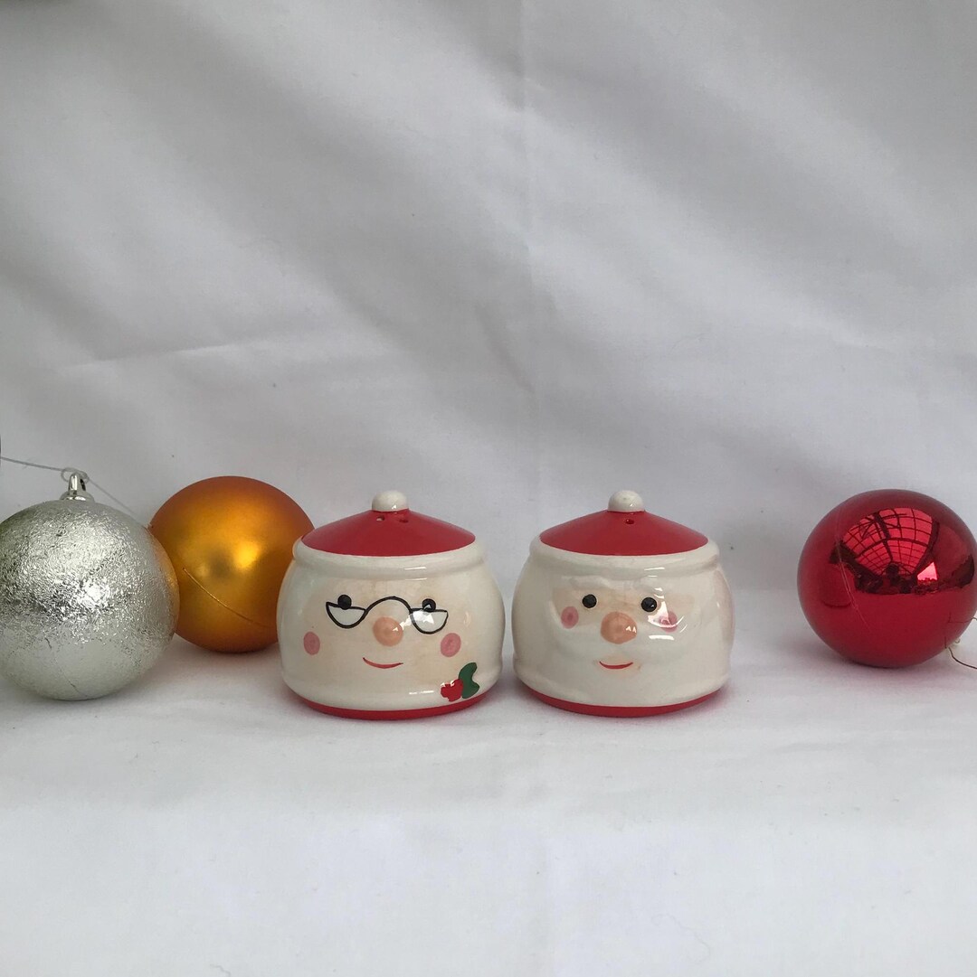 Vintage Ceramic Sturdy Santa and Mrs Clause Salt and Pepper - Etsy