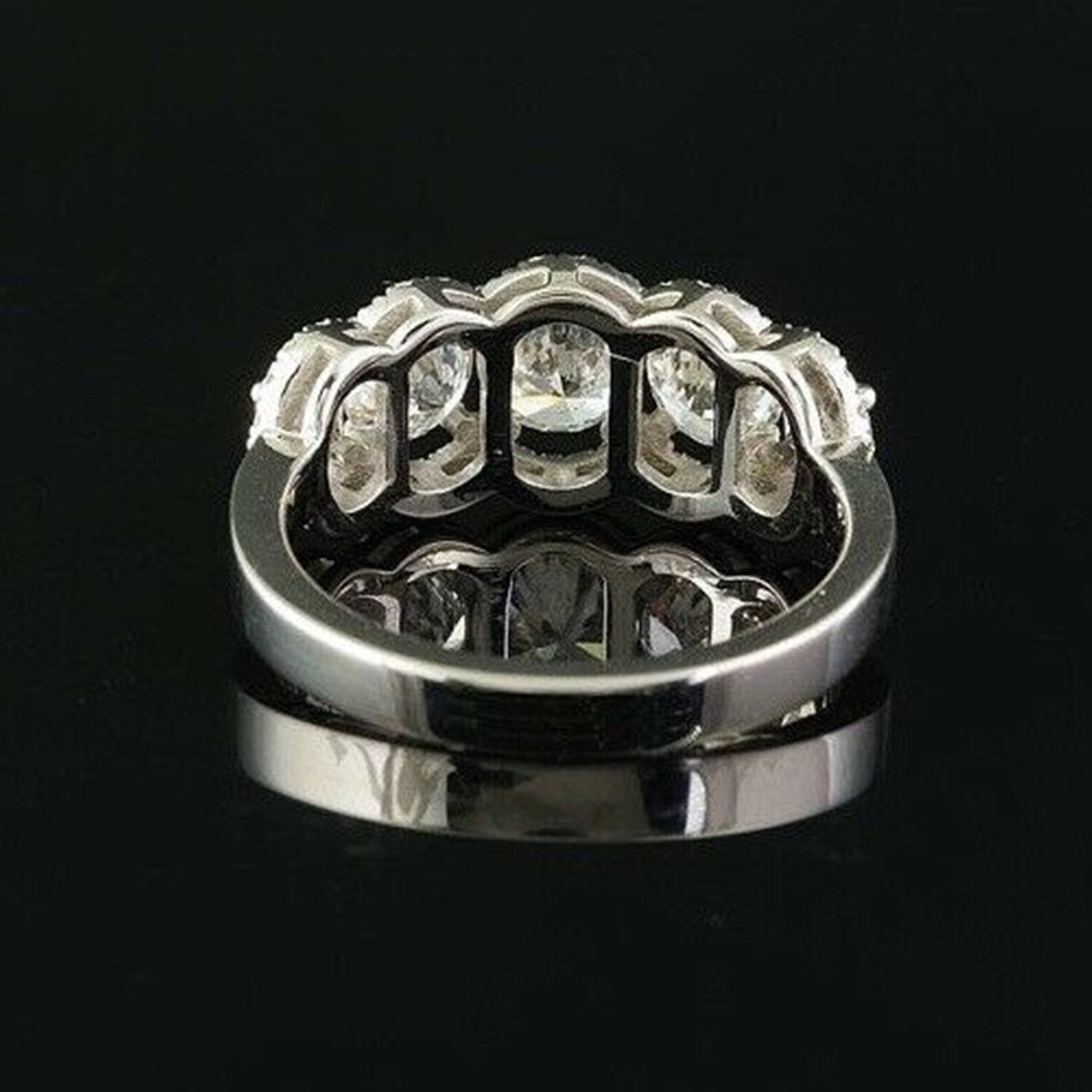 Five Stone Round Diamond Wedding Ring / Handamde Jewellery / - Etsy