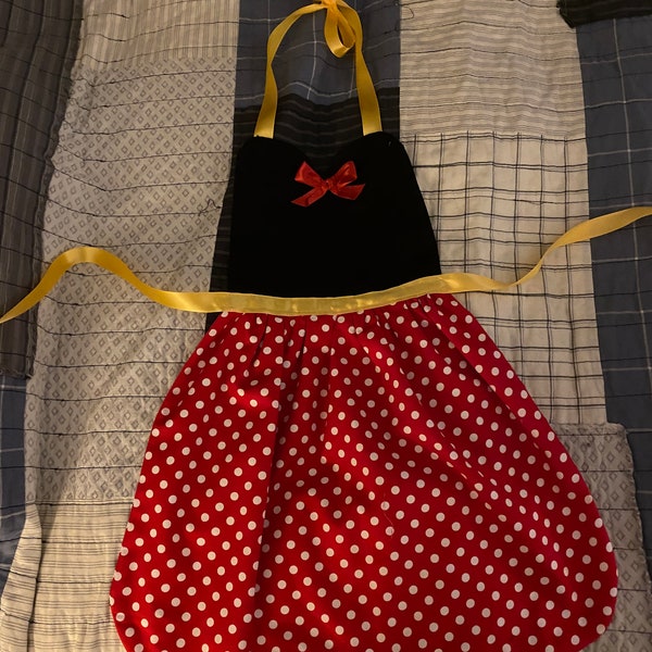 Minnie Mouse Apron - Etsy