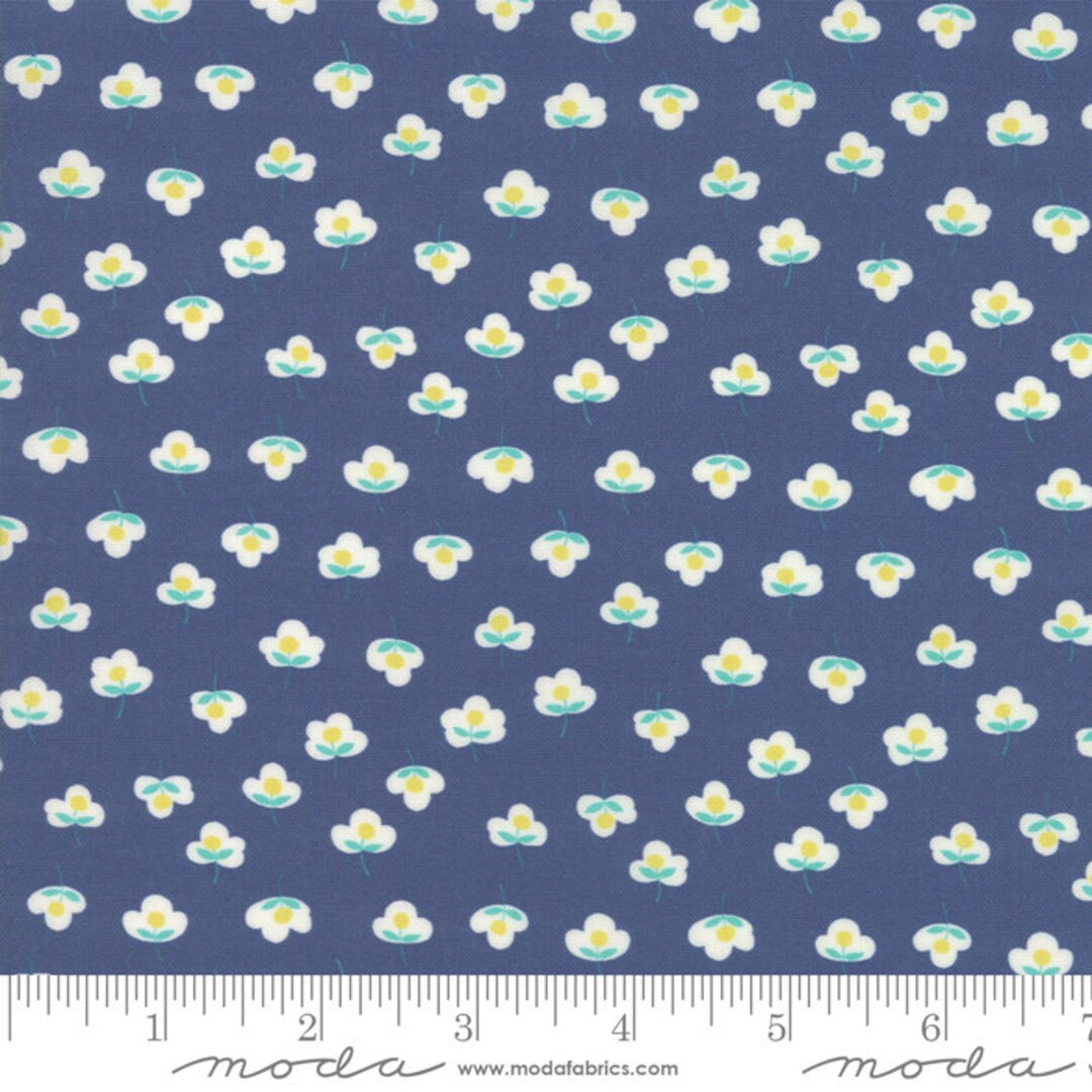 Flour Garden Floral Quilt Fabric - Moda Fabrics Cotton (continuous Cut ...