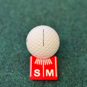 PERSONALIZED Golf Ball Marker With Putting Alignment - Etsy