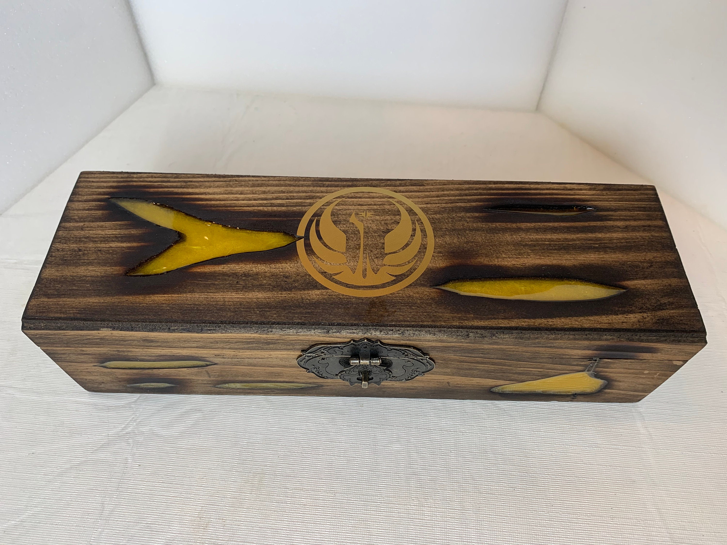 Custom Lightsaber Box - Etsy