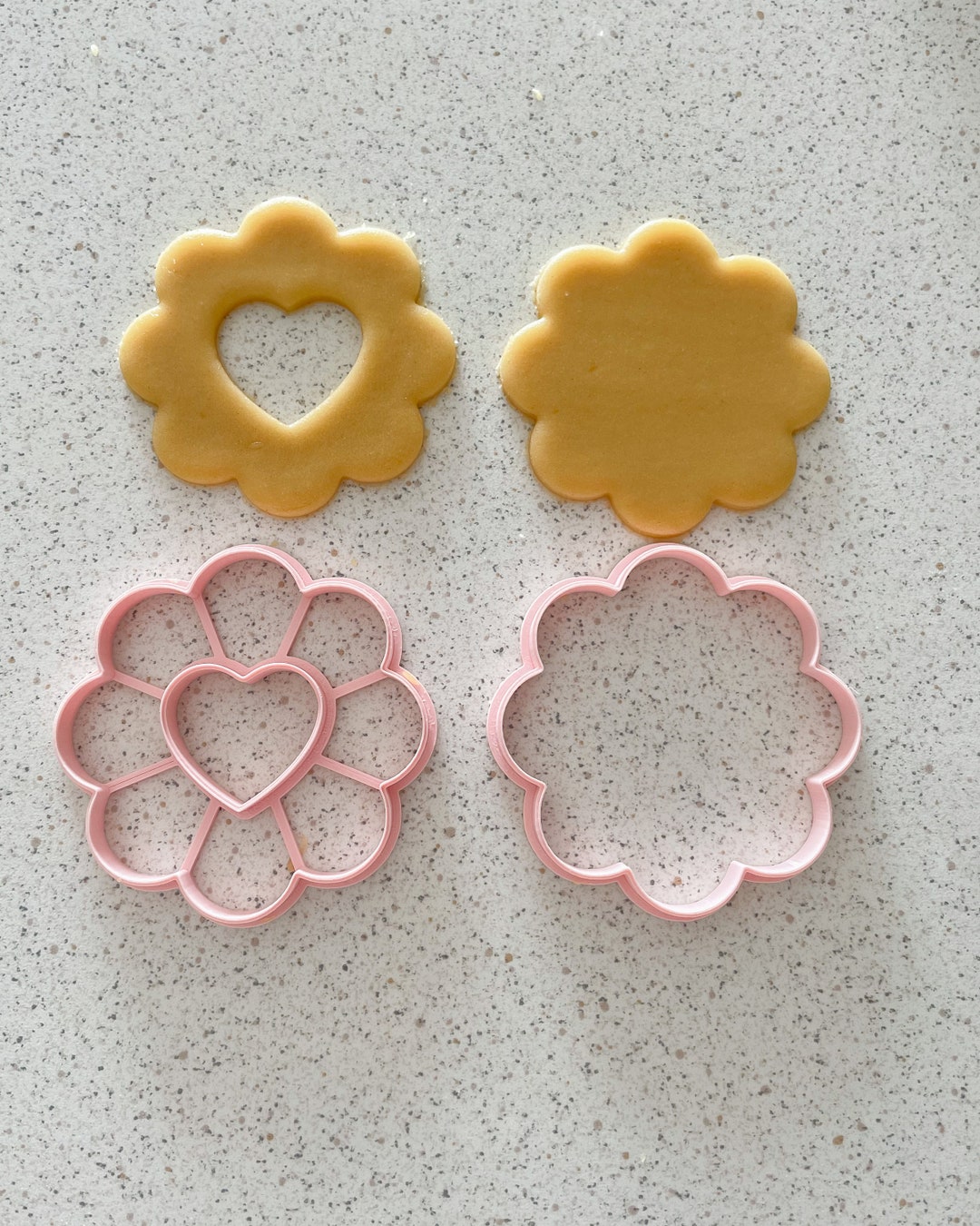Linzer Cookie Cutter Set Flower With Heart in Center 7.5cm 3 - Etsy