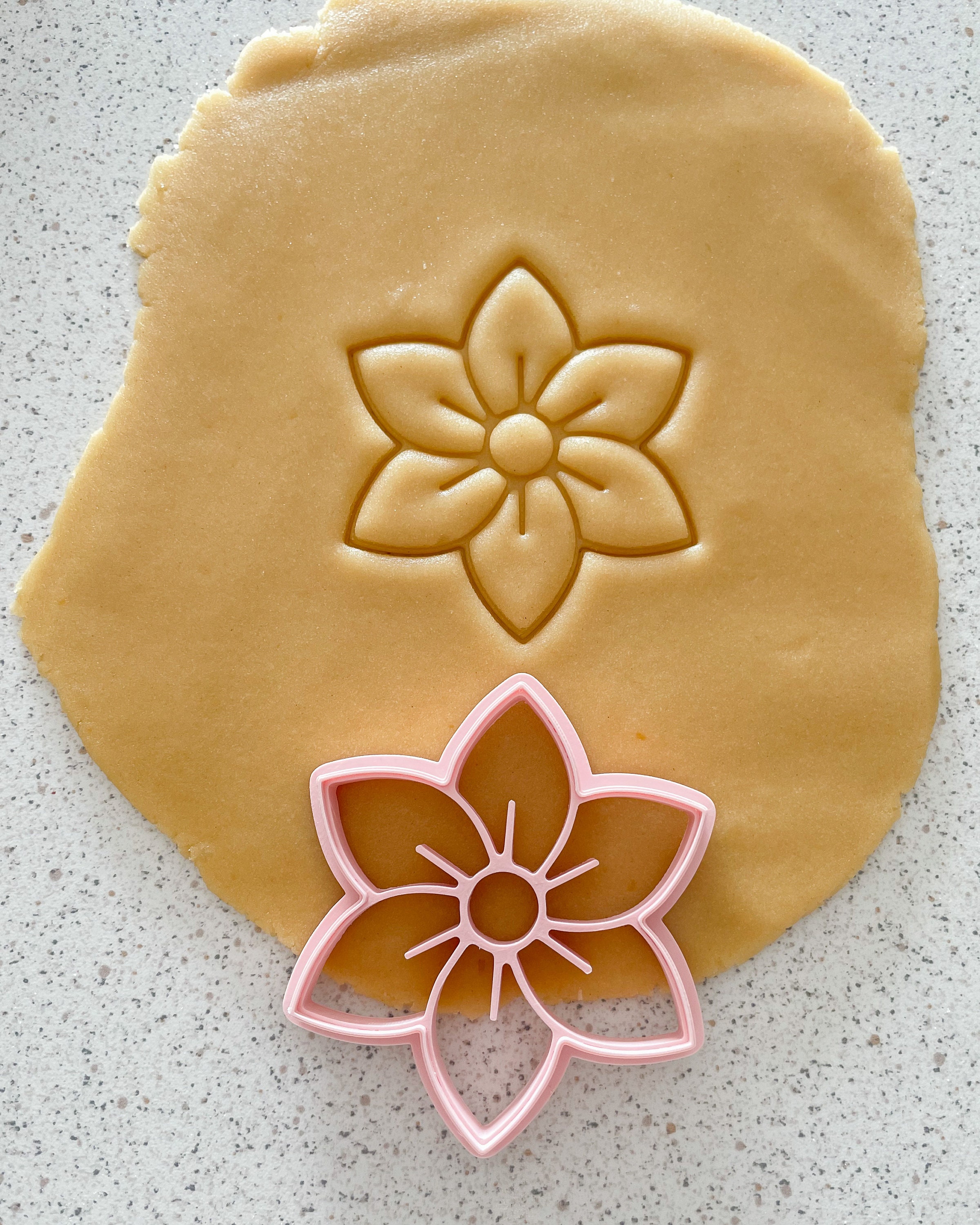 Spring Flower Cookie Cutter 7.5cm (3
