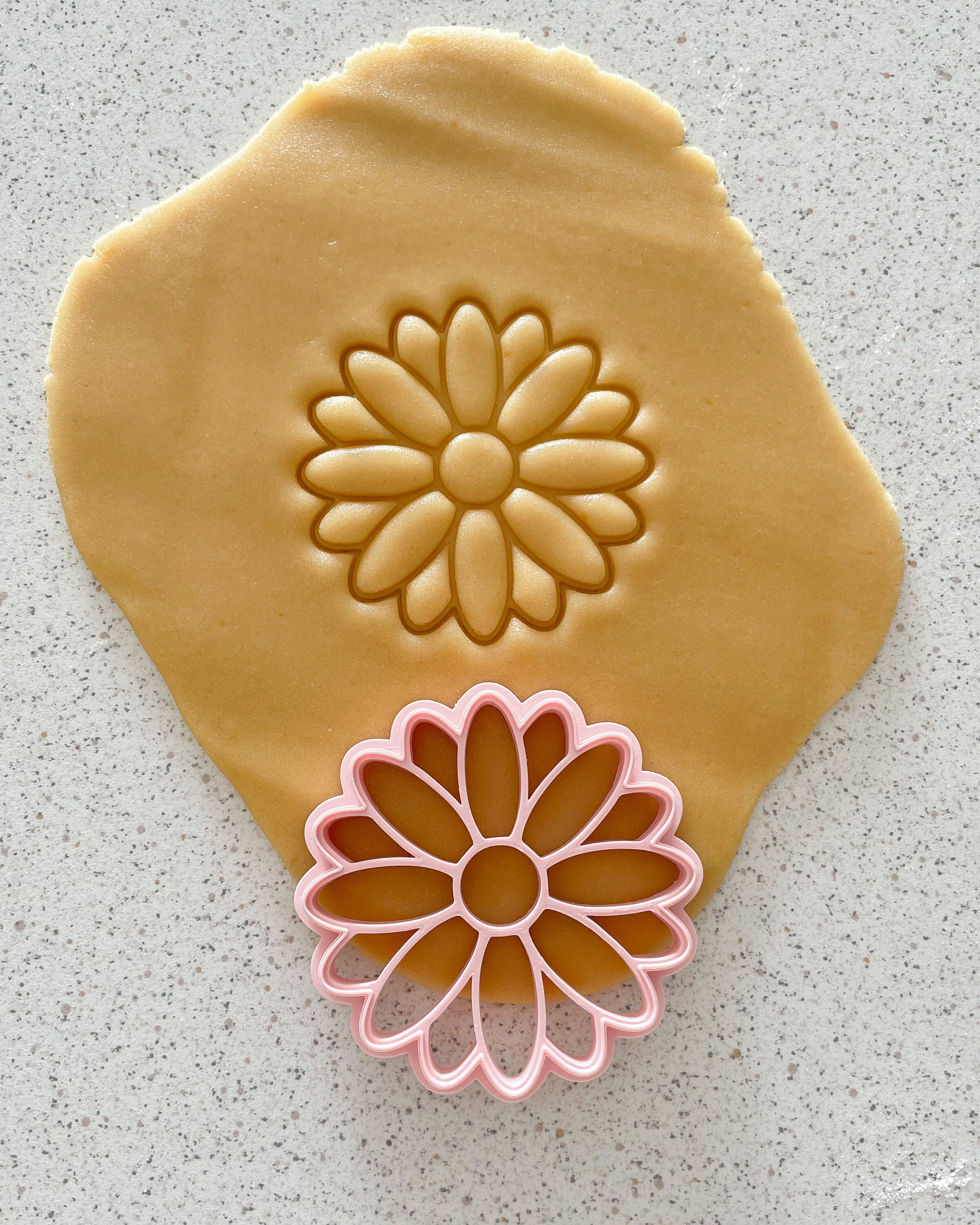Spring Flower Cookie Cutter 7.5cm (3