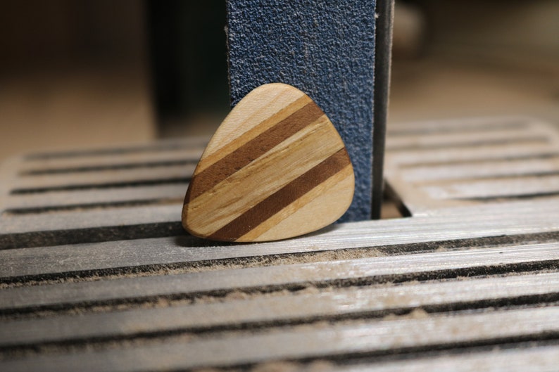 Hand Made Wood Guitar Pick Multi-wood Guitar Pick Custom - Etsy