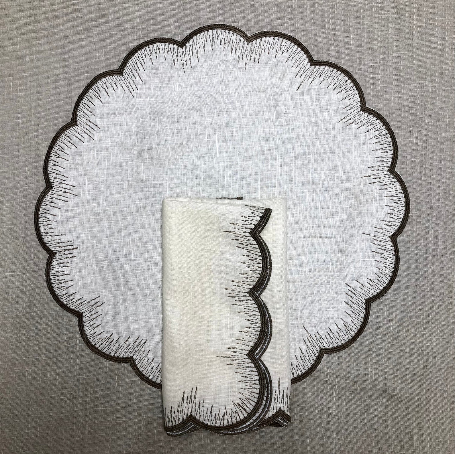 Herbs Scallop Embroidered Linen Placemat Round - Etsy