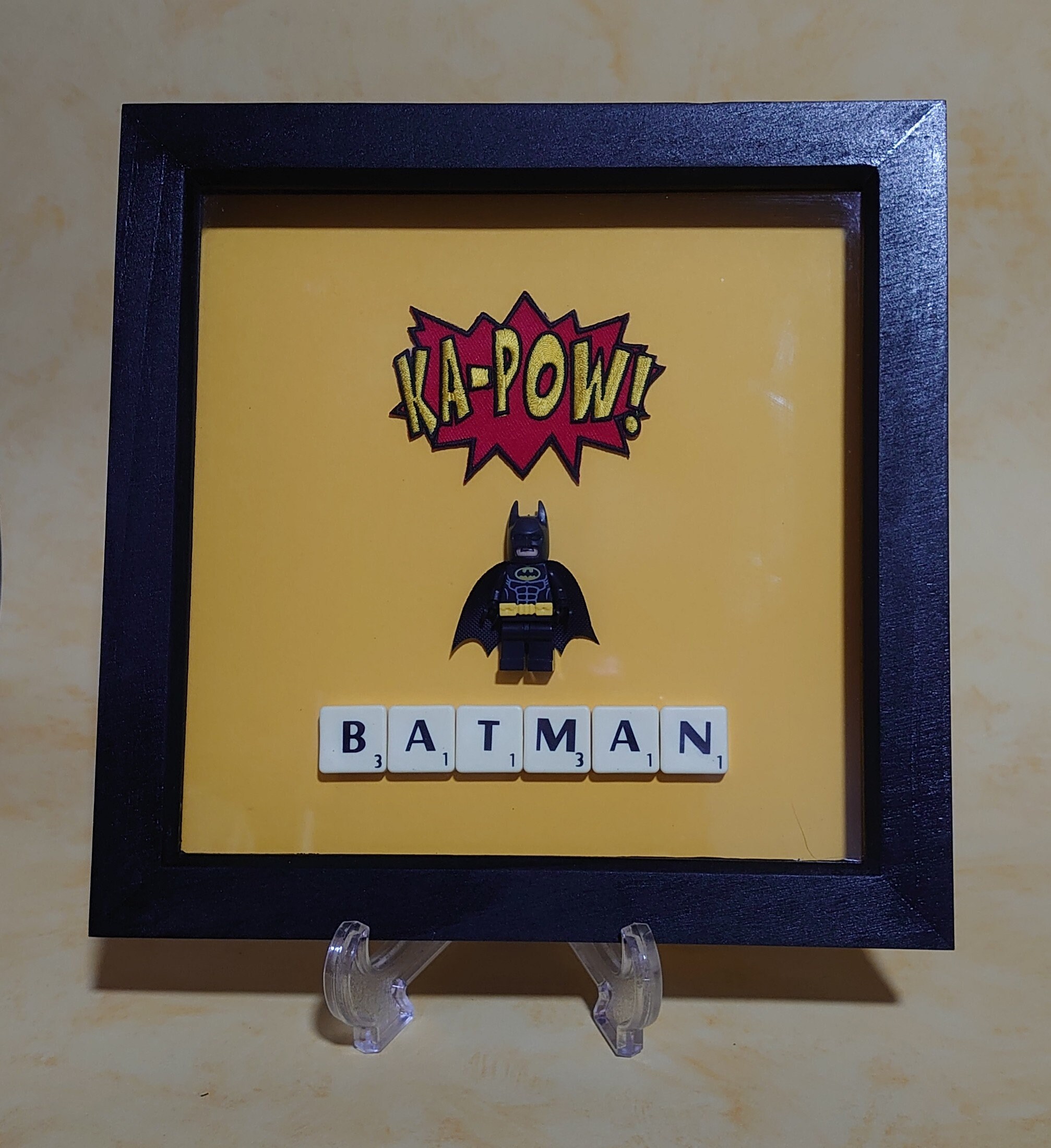 Batman mini figure frame with fabric patch - Etsy.de